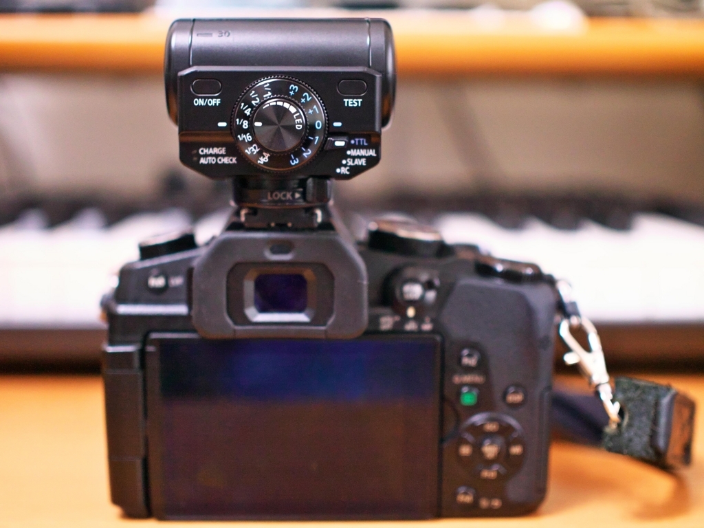 DMW-FL200Lを購入して使ってみた感想（レビュー）と簡単な作例。